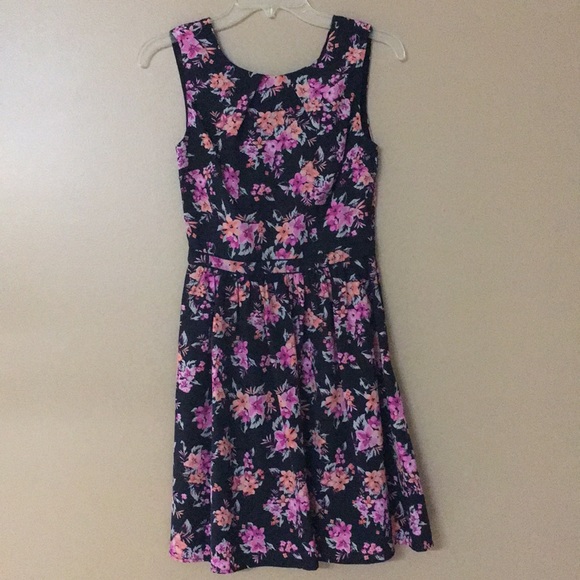 Tokito City | Dresses | Floral Tokito City Dress | Poshmark